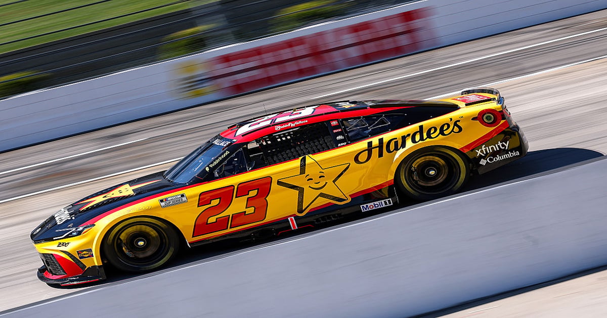 Wallace paces Martinsville practice | RACER
