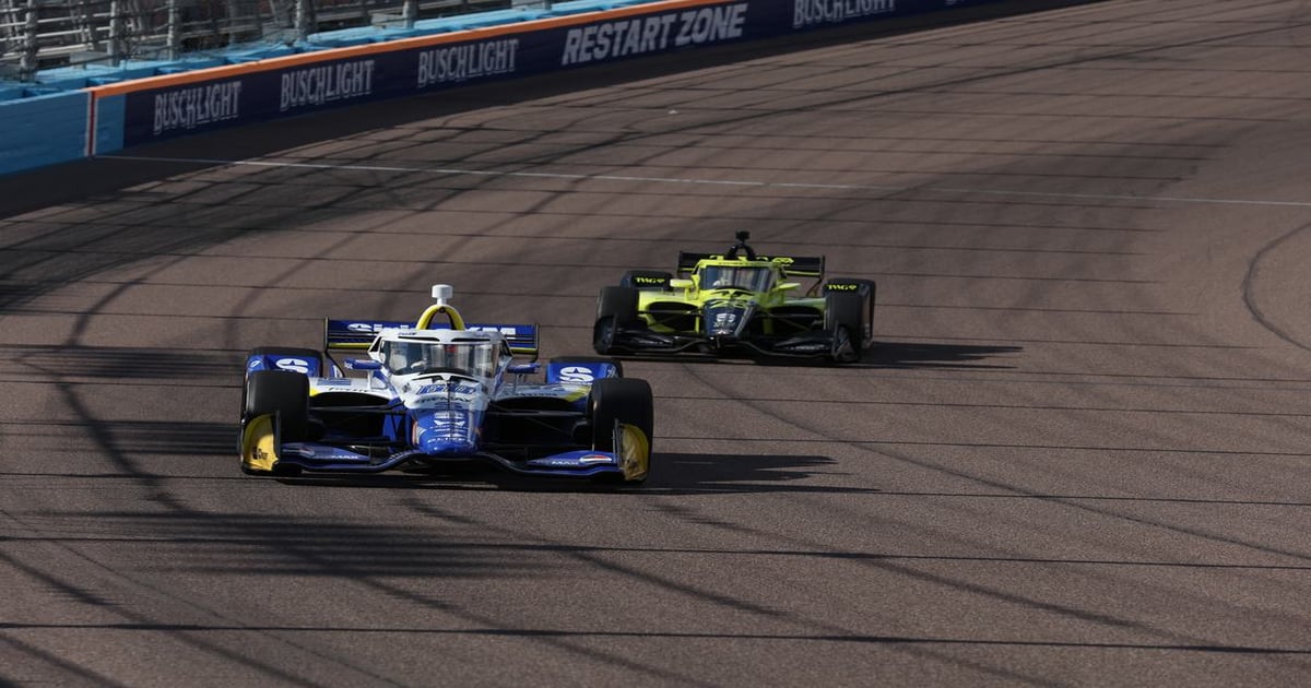 MSR scrambles to repair Rosenqvist car after Phoenix crash | RACER