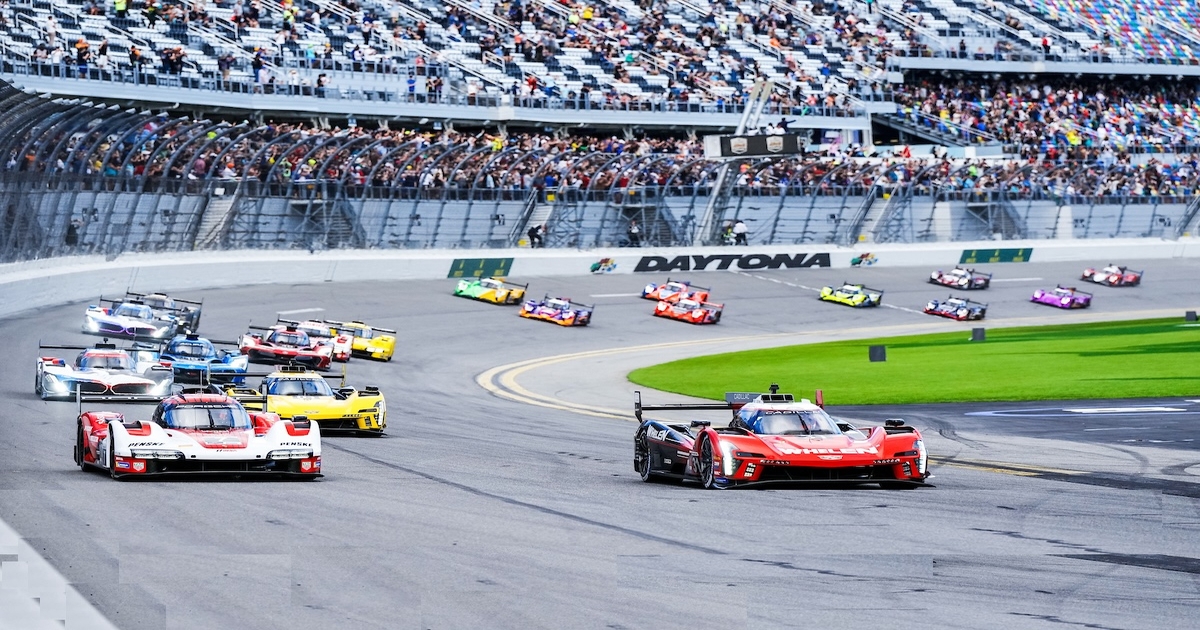 Rolex 24, Hour 1: Major players involved in early incidents | RACER
