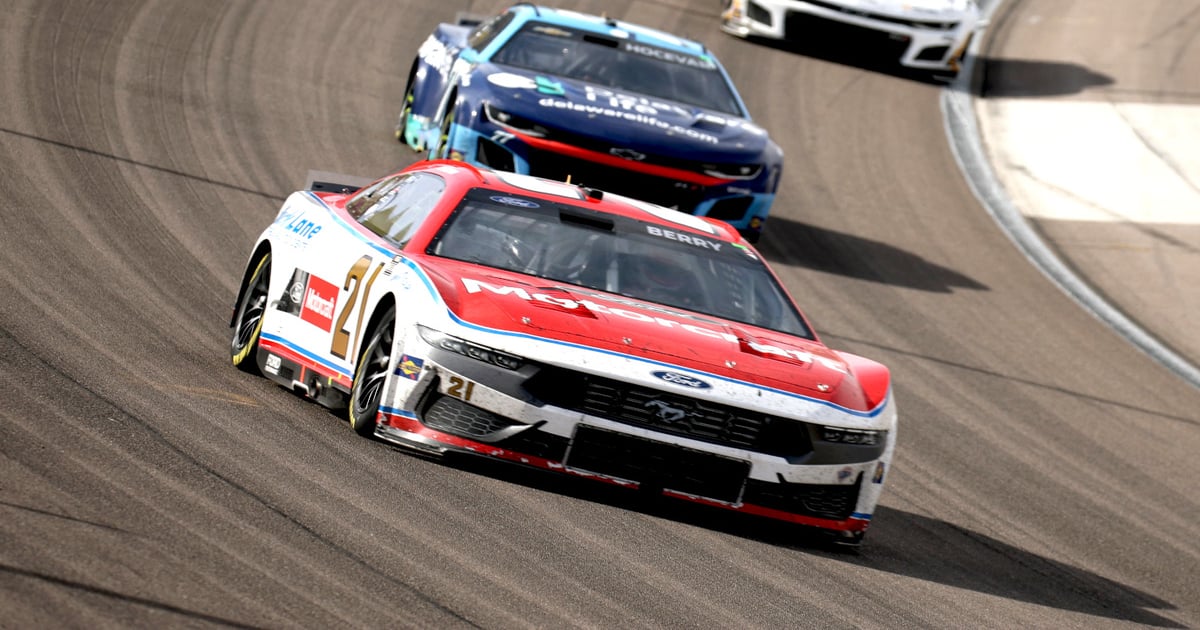 Berry cruises to maiden Cup Series win with Wood Brothers in Vegas | RACER