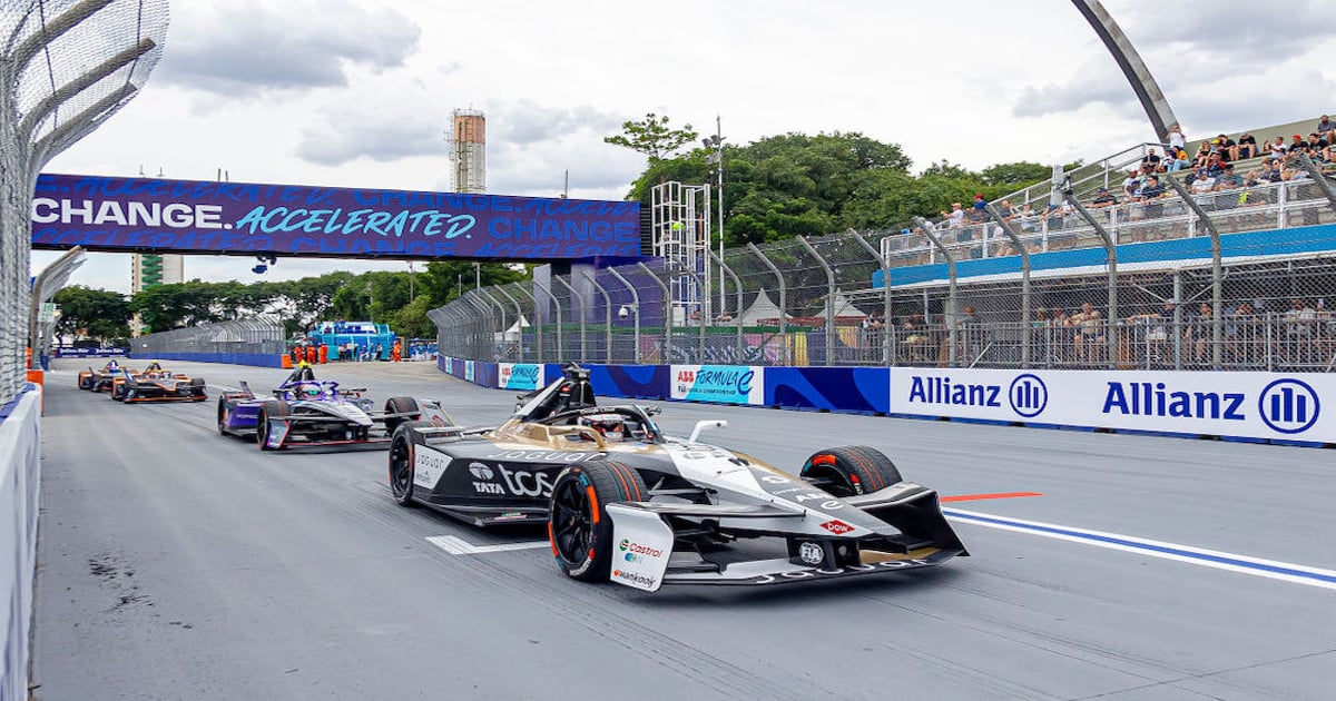 Formula E unveils extended 2025-2026 calendar | RACER