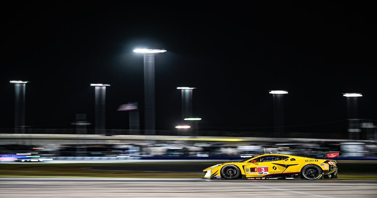 Rolex 24, Hour 7: Corvette wrestles back GTD Pro lead | RACER