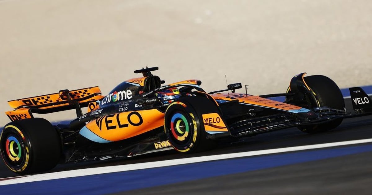 Piastri leads McLaren front row lockout for Sprint | RACER