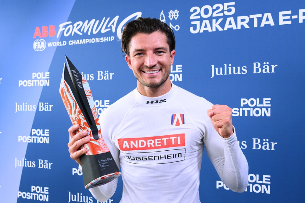 Dennis ends long pole drought in jakarta | RACER