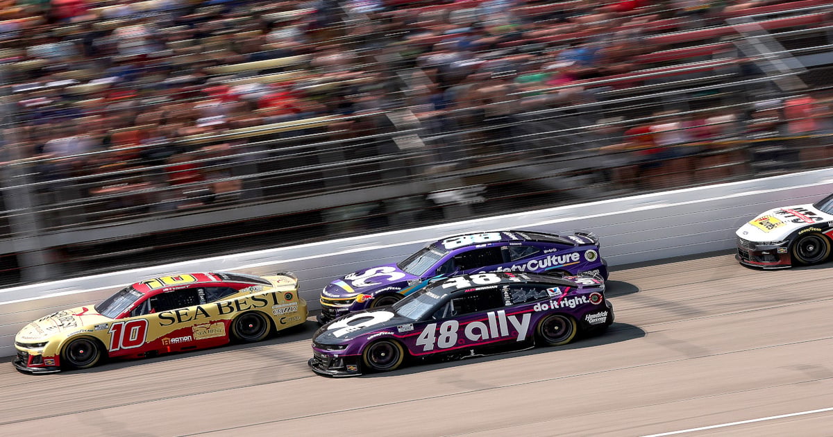 Michigan Cup race red-flagged after hard hit for Bowman | RACER