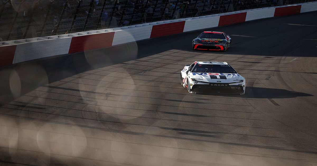 Keselowski, Bell split All-Star heat wins at North Wilkesboro | RACER