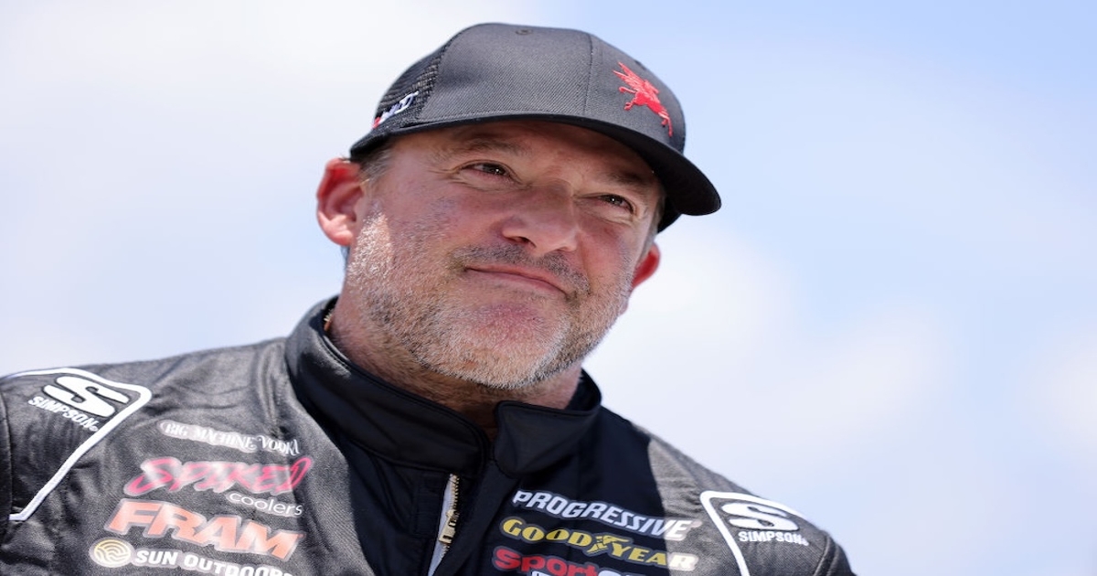 Stewart to make NASCAR Truck Series return at Daytona with Kaulig | RACER