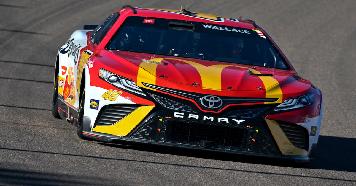 Wallace, 23XI looking to carry 2022 momentum into 2023 | RACER