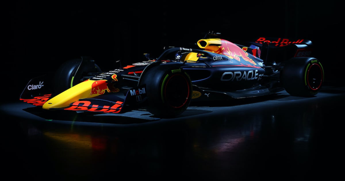 Red Bull unveils launch-spec RB18 | RACER