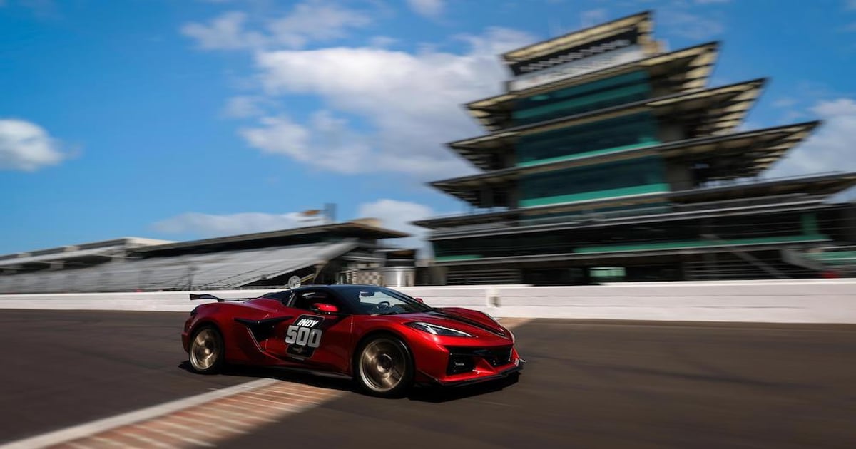 Corvette Z06 hardtop convertible to pace 107th Indianapolis 500 | RACER